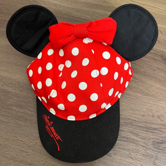 Disney | Accessories | Minnie Mouse Disneyland Cap | Poshmark